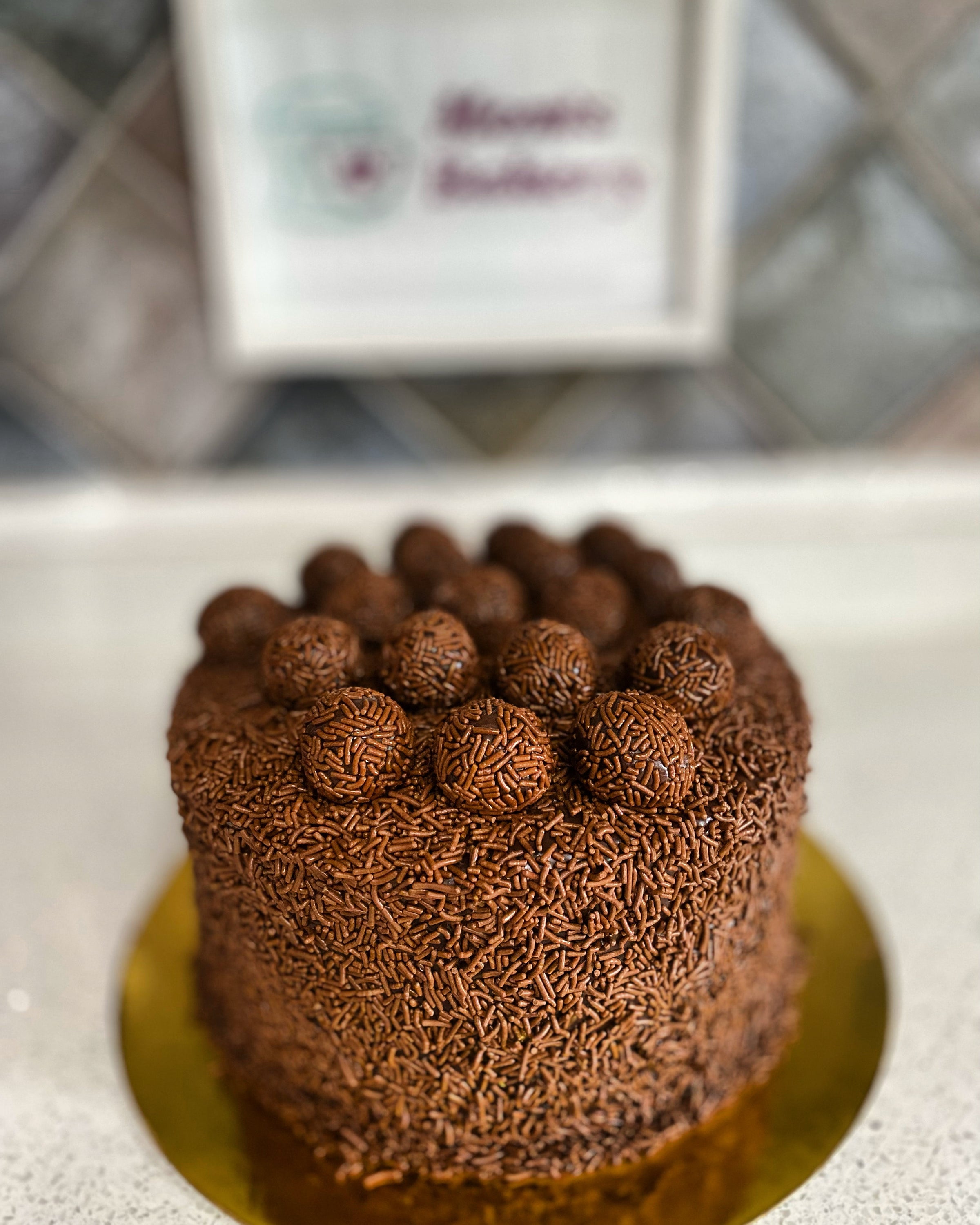 brigadeiros cake